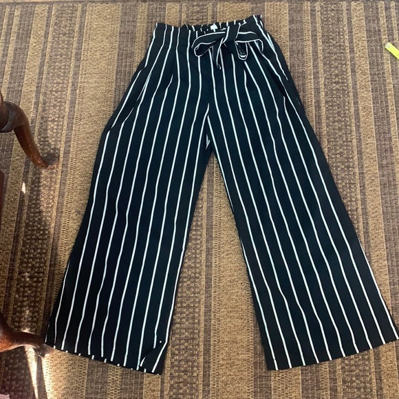 Pants & Jumpsuits | Super Cute High Waisted Black And White Striped ...